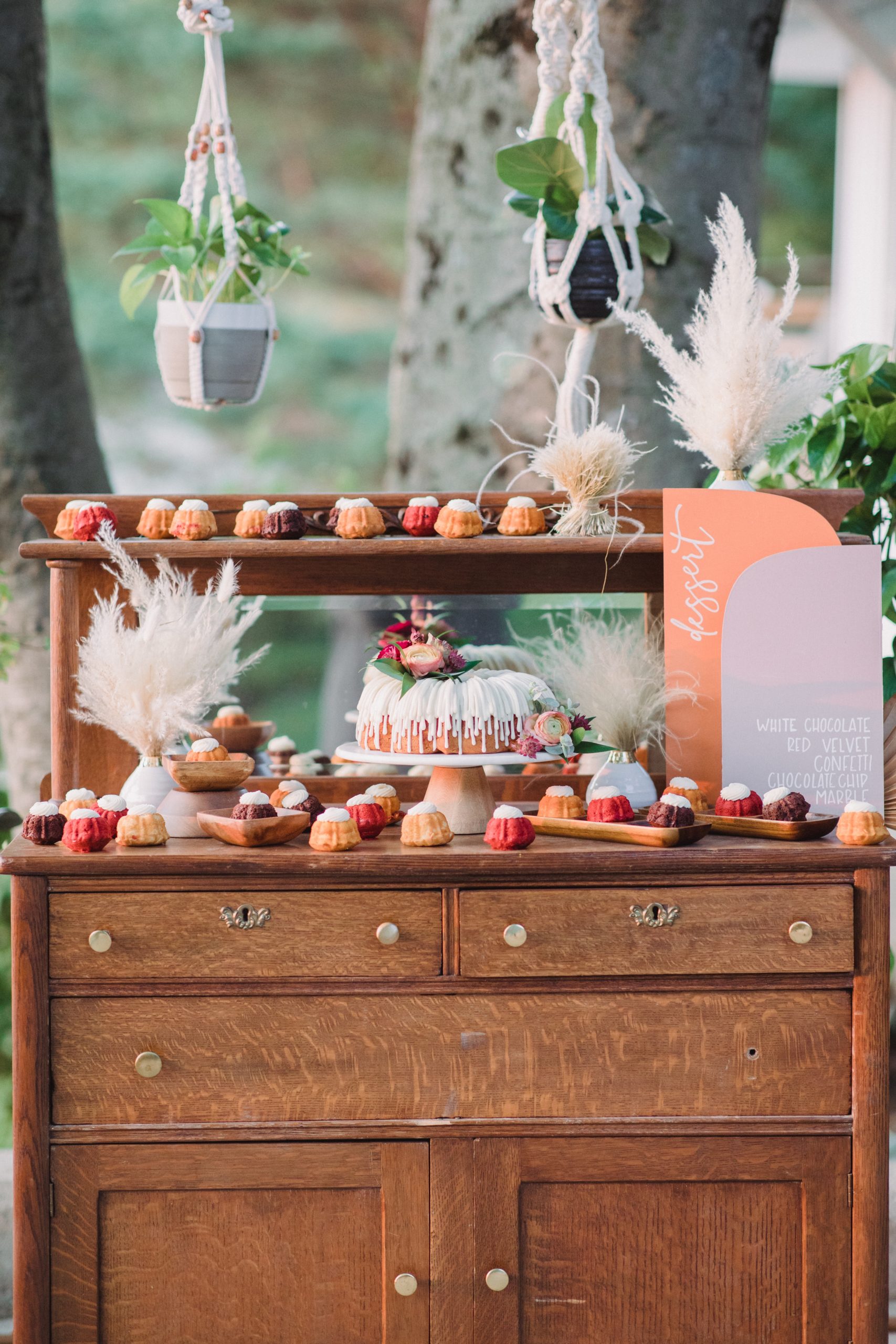 Boho Sunset Styled Shoot - allbuttonedupevents.com